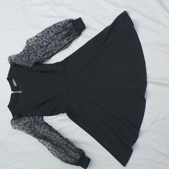 Midnight Doll | Dresses | Black Aline Sheer Floral Puff Sleeve Midi ...